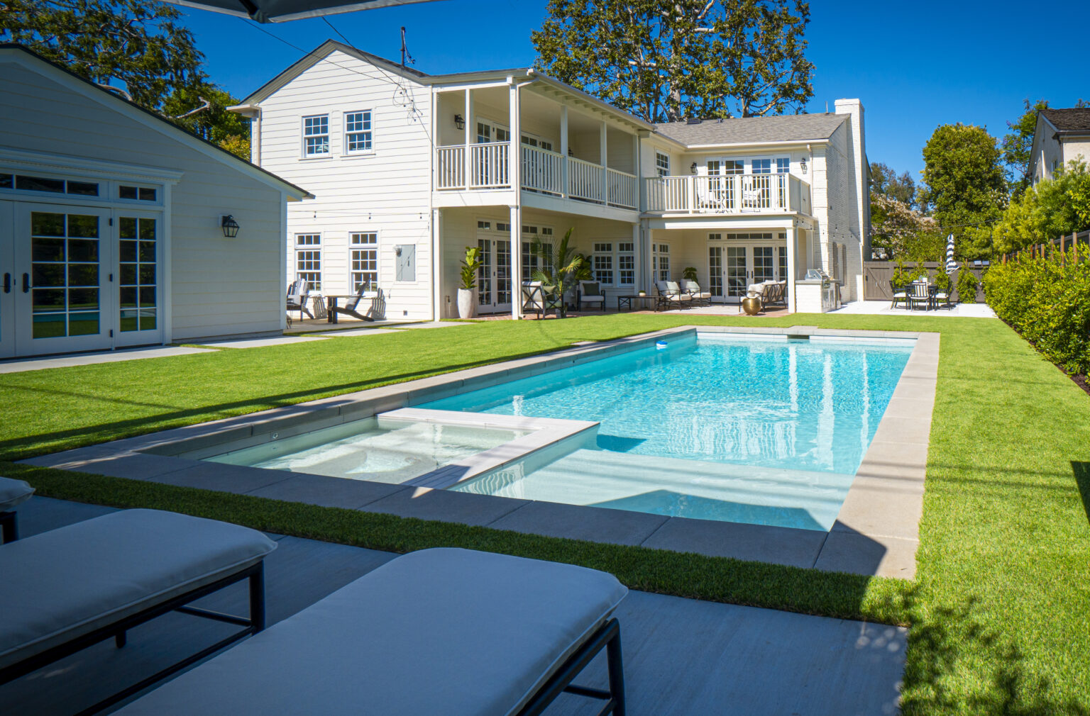 Home - Luxury Swimming Pool - Intex Design and Construction